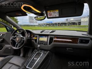 Blue Porsche Macan 2015 in Vilnius, with an engine capacity of 3.00 L and mileage of 237 thousand km for 19500 €, photo 18 on AUTOMOTO.COM.LV