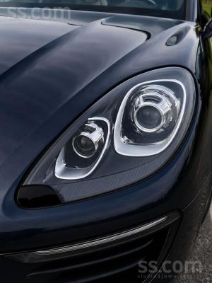 Blue Porsche Macan 2015 in Vilnius, with an engine capacity of 3.00 L and mileage of 237 thousand km for 19500 €, photo 22 on AUTOMOTO.COM.LV