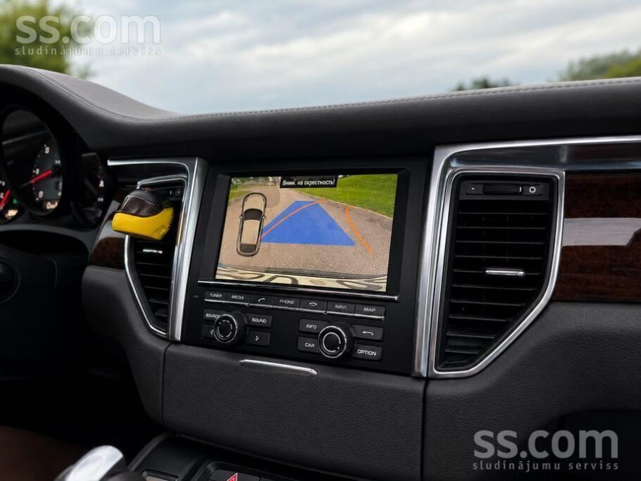 Blue Porsche Macan 2015 in Vilnius, with an engine capacity of 3.00 L and mileage of 237 thousand km for 19500 €, photo 23 on AUTOMOTO.COM.LV