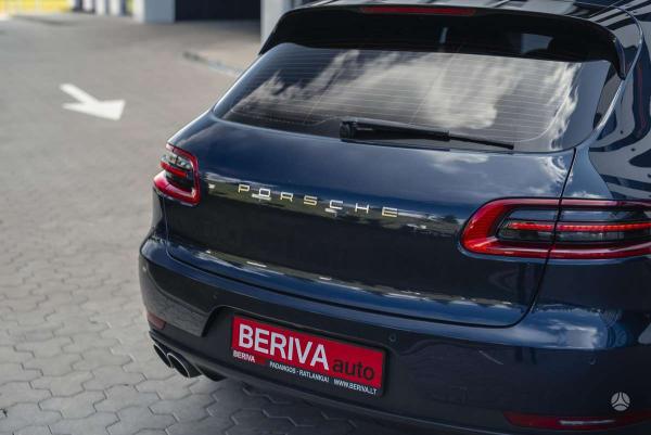 Blue Porsche Macan 2015 in Vilnius, with an engine capacity of 2.97 L and mileage of 333 thousand km for 18900 €, photo 11 on AUTOMOTO.COM.LV