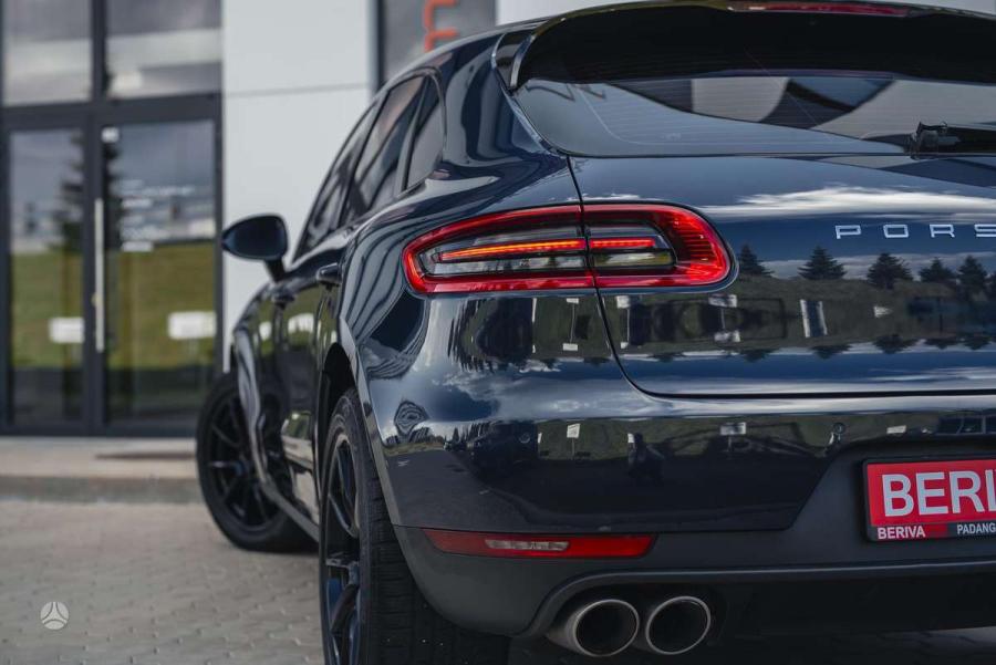 Zils Porsche Macan 2015 Viļņa, ar dzinēja tilpumu 2.97 L un nobraukumu 333 tūkst. km par 18900 €, foto 14 vietnē AUTOMOTO.COM.LV
