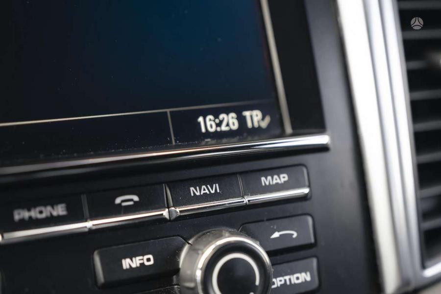 Zils Porsche Macan 2015 Viļņa, ar dzinēja tilpumu 2.97 L un nobraukumu 333 tūkst. km par 18900 €, foto 29 vietnē AUTOMOTO.COM.LV