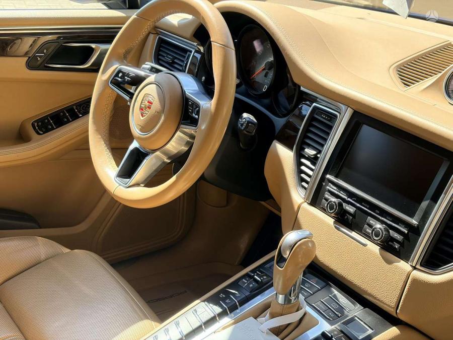 Blue Porsche Macan 2015 in Telschi, with an engine capacity of 3.00 L and mileage of 212 thousand km for 19450 €, photo 12 on AUTOMOTO.COM.LV