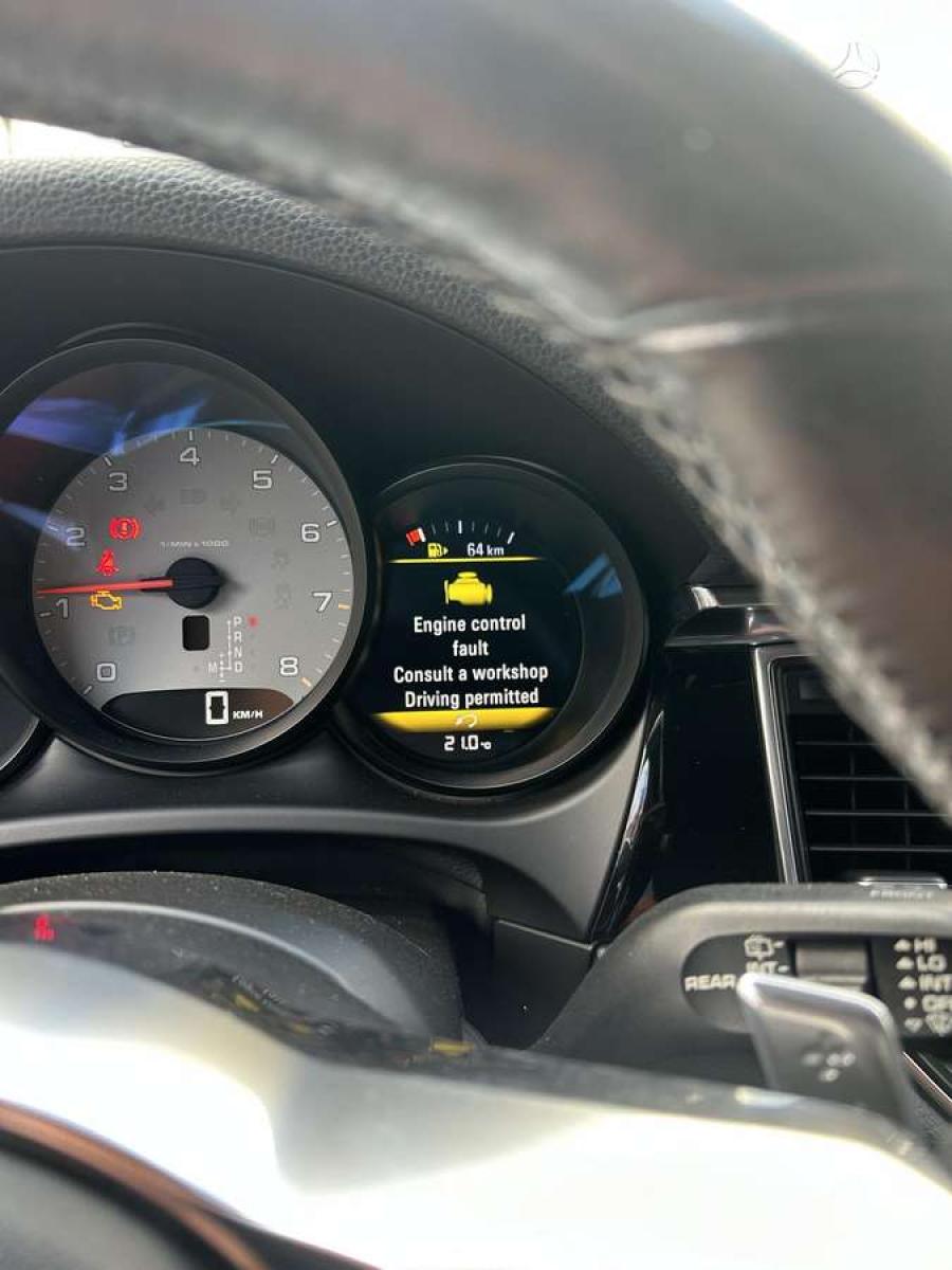 Zils Porsche Macan 2015 Kauņa, ar dzinēja tilpumu 3.00 L un nobraukumu 197 tūkst. km par 12400 €, foto 9 vietnē AUTOMOTO.COM.LV