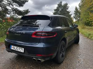 Zils Porsche Macan 2015 Viļņa, ar dzinēja tilpumu 3.00 L un nobraukumu 142 tūkst. km par 16200 €, foto 6 vietnē AUTOMOTO.COM.LV