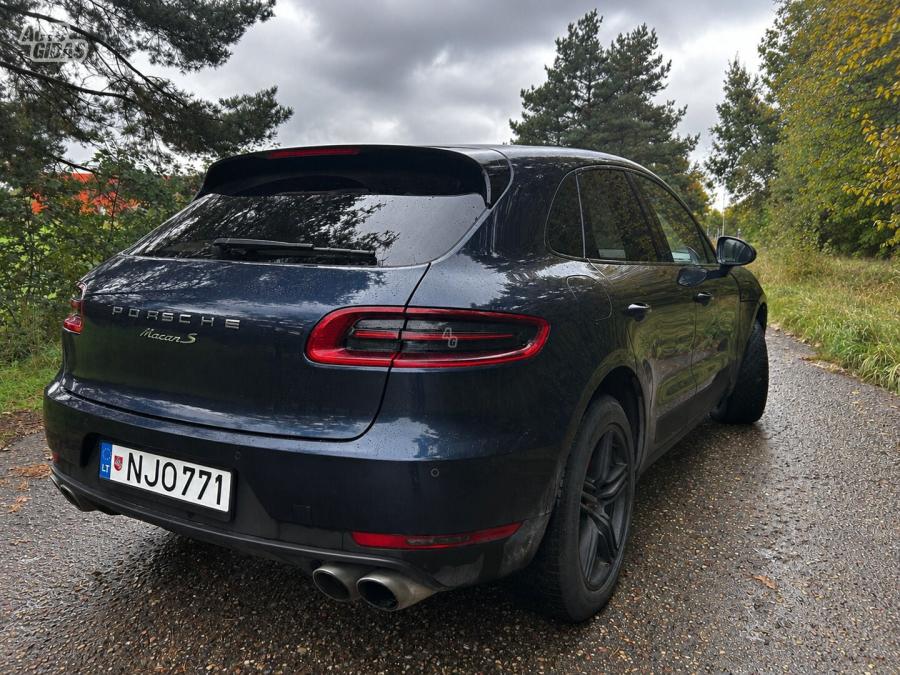 Zils Porsche Macan 2015 Viļņa, ar dzinēja tilpumu 3.00 L un nobraukumu 142 tūkst. km par 16200 €, foto 6 vietnē AUTOMOTO.COM.LV