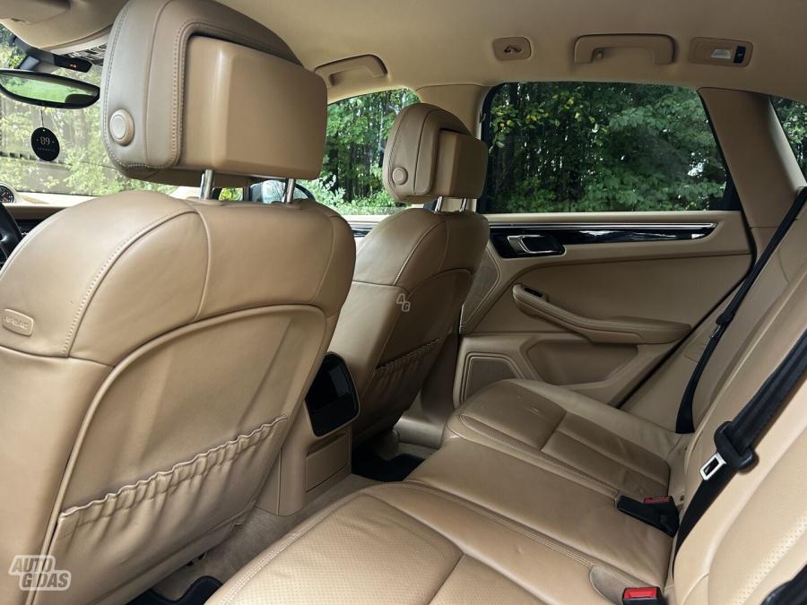Zils Porsche Macan 2015 Viļņa, ar dzinēja tilpumu 3.00 L un nobraukumu 142 tūkst. km par 16200 €, foto 10 vietnē AUTOMOTO.COM.LV