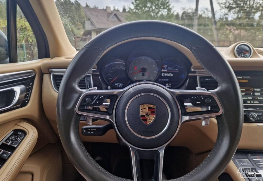 Zils Porsche Macan 2015 Viļņa, ar dzinēja tilpumu 3.00 L un nobraukumu 142 tūkst. km par 16200 €, foto 13 vietnē AUTOMOTO.COM.LV