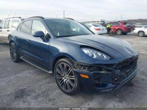 Blue Porsche Macan 2016 in Klaipeda, with an engine capacity of 3.60 L and mileage of 76 thousand km for 10300 €, photo  on AUTOMOTO.COM.LV
