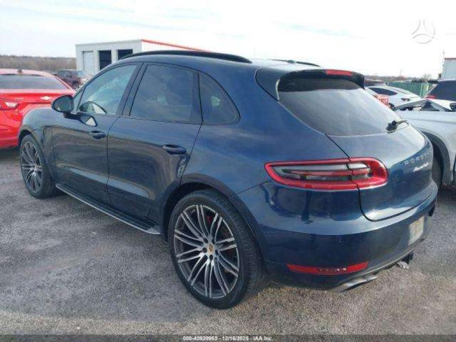 Blue Porsche Macan 2016 in Klaipeda, with an engine capacity of 3.60 L and mileage of 76 thousand km for 10300 €, photo 4 on AUTOMOTO.COM.LV