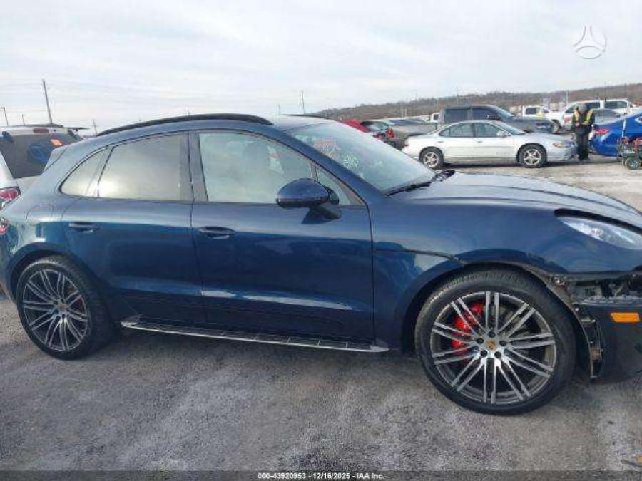 Blue Porsche Macan 2016 in Klaipeda, with an engine capacity of 3.60 L and mileage of 76 thousand km for 10300 €, photo 14 on AUTOMOTO.COM.LV
