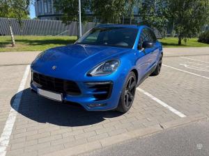 Blue Porsche Macan 2016 in Vilnius, with an engine capacity of 3.00 L and mileage of 176 thousand km for 24900 €, photo  on AUTOMOTO.COM.LV
