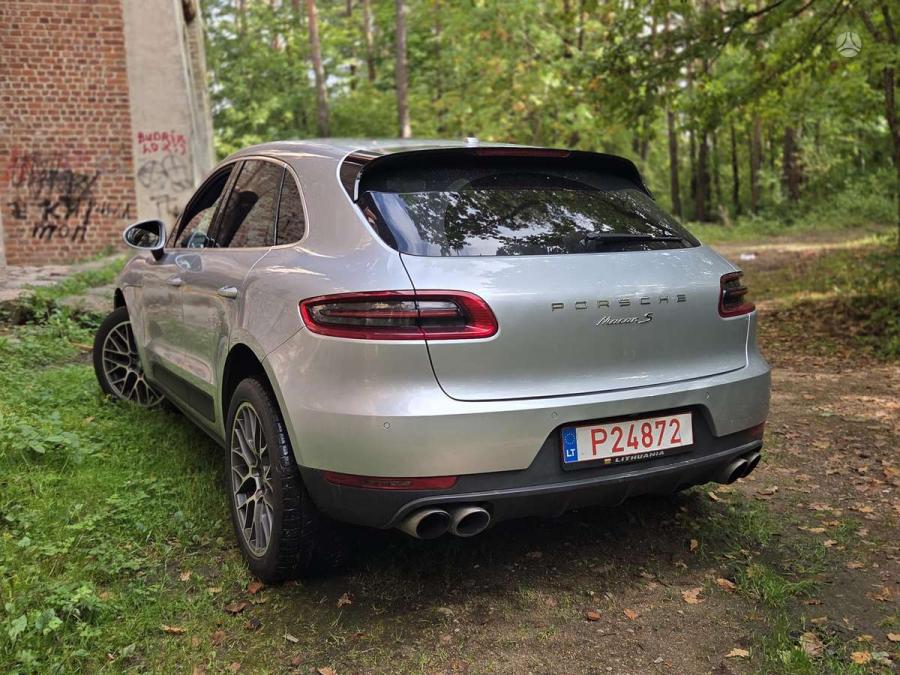 Blue Porsche Macan 2016 in Vilnius, with an engine capacity of 3.00 L and mileage of 141 thousand km for 22999 €, photo 7 on AUTOMOTO.COM.LV