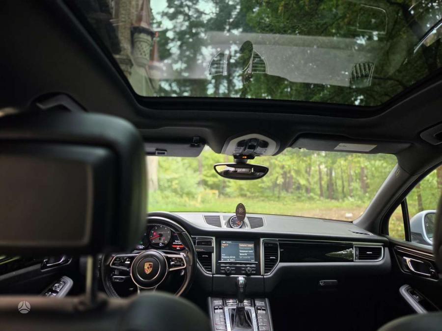 Blue Porsche Macan 2016 in Vilnius, with an engine capacity of 3.00 L and mileage of 141 thousand km for 22999 €, photo 15 on AUTOMOTO.COM.LV