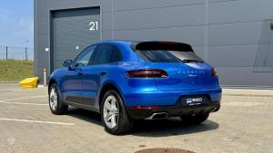 Blue Porsche Macan 2017 in Vilnius, with an engine capacity of 1.98 L and mileage of 150 thousand km for 20990 €, photo 3 on AUTOMOTO.COM.LV