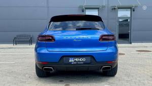 Blue Porsche Macan 2017 in Vilnius, with an engine capacity of 1.98 L and mileage of 150 thousand km for 20990 €, photo 8 on AUTOMOTO.COM.LV