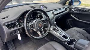 Blue Porsche Macan 2017 in Vilnius, with an engine capacity of 1.98 L and mileage of 150 thousand km for 20990 €, photo 14 on AUTOMOTO.COM.LV