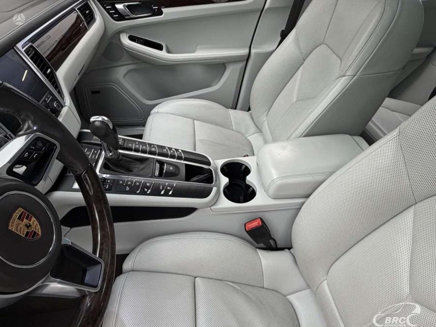 Zils Porsche Macan 2017 Viļņa, ar dzinēja tilpumu 3.00 L un nobraukumu 125 tūkst. km par 22900 €, foto 27 vietnē AUTOMOTO.COM.LV