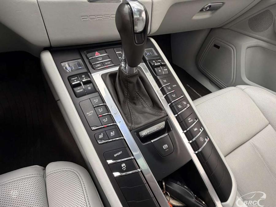Zils Porsche Macan 2017 Viļņa, ar dzinēja tilpumu 3.00 L un nobraukumu 125 tūkst. km par 22900 €, foto 28 vietnē AUTOMOTO.COM.LV