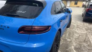 Zils Porsche Macan 2018 Klaipėda, ar dzinēja tilpumu 3.00 L un nobraukumu 81 tūkst. km par 16200 €, foto 8 vietnē AUTOMOTO.COM.LV