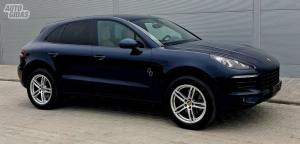Blue Porsche Macan 2018 in Kretinga, with an engine capacity of 2.00 L and mileage of 98 thousand km for 24950 €, photo 10 on AUTOMOTO.COM.LV