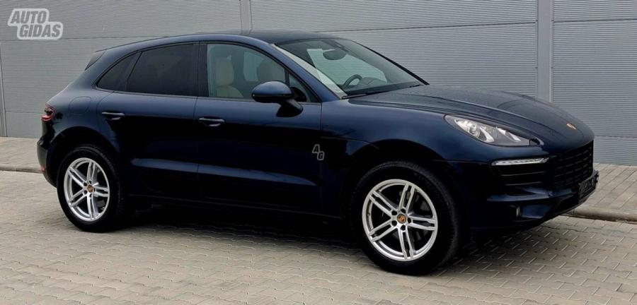 Blue Porsche Macan 2018 in Kretinga, with an engine capacity of 2.00 L and mileage of 98 thousand km for 24950 €, photo 10 on AUTOMOTO.COM.LV