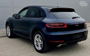 Blue Porsche Macan 2018 in Kretinga, with an engine capacity of 2.00 L and mileage of 98 thousand km for 24950 €, photo 11 on AUTOMOTO.COM.LV