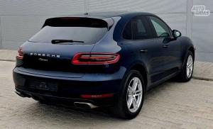 Blue Porsche Macan 2018 in Kretinga, with an engine capacity of 2.00 L and mileage of 98 thousand km for 24950 €, photo 13 on AUTOMOTO.COM.LV