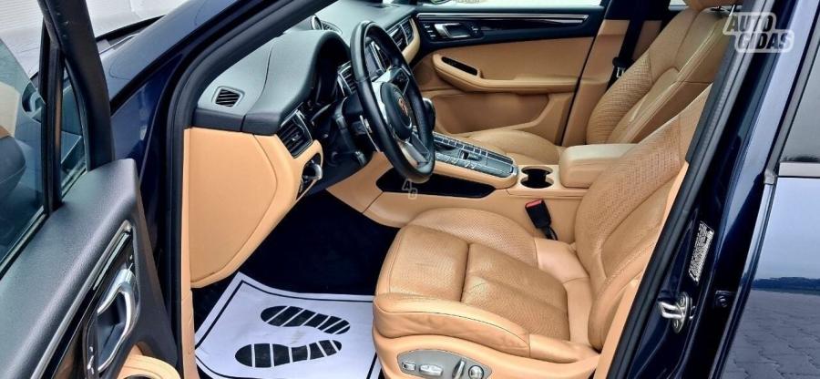 Blue Porsche Macan 2018 in Kretinga, with an engine capacity of 2.00 L and mileage of 98 thousand km for 24950 €, photo 14 on AUTOMOTO.COM.LV