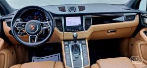 Blue Porsche Macan 2018 in Kretinga, with an engine capacity of 2.00 L and mileage of 98 thousand km for 24950 €, photo 33 on AUTOMOTO.COM.LV