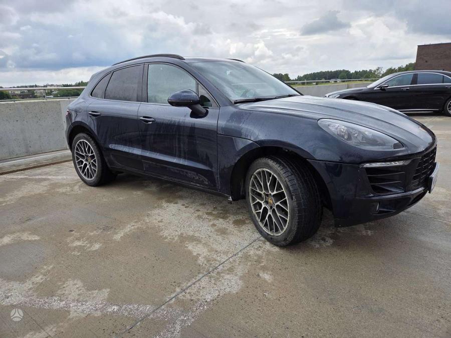 Zils Porsche Macan 2018 Viļņa, ar dzinēja tilpumu 3.00 L un nobraukumu 149 tūkst. km par 25555 €, foto 4 vietnē AUTOMOTO.COM.LV