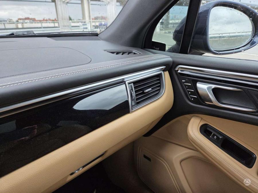 Zils Porsche Macan 2018 Viļņa, ar dzinēja tilpumu 3.00 L un nobraukumu 149 tūkst. km par 25555 €, foto 12 vietnē AUTOMOTO.COM.LV