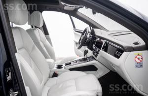 Zils Porsche Macan 2019 Tallina, ar dzinēja tilpumu 3.00 L un nobraukumu 116 tūkst. km par 44999 €, foto 10 vietnē AUTOMOTO.COM.LV