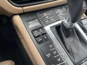 Zils Porsche Macan 2019 Viļņa, ar dzinēja tilpumu 3.00 L un nobraukumu 273 tūkst. km par 28399 €, foto 15 vietnē AUTOMOTO.COM.LV