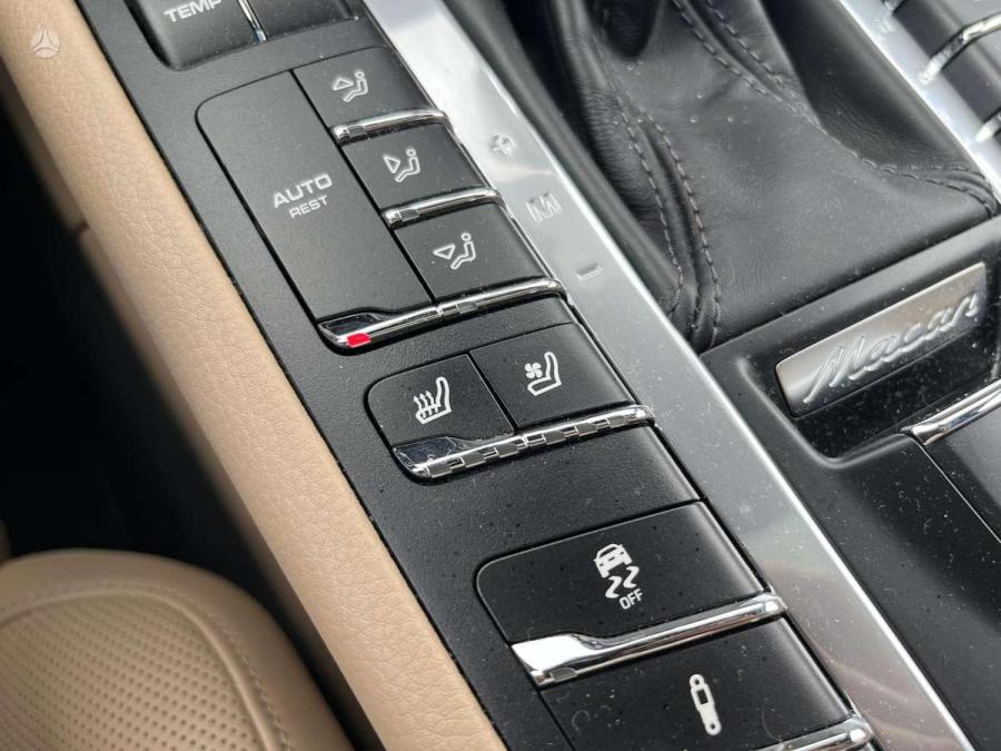 Zils Porsche Macan 2019 Viļņa, ar dzinēja tilpumu 3.00 L un nobraukumu 273 tūkst. km par 28399 €, foto 16 vietnē AUTOMOTO.COM.LV