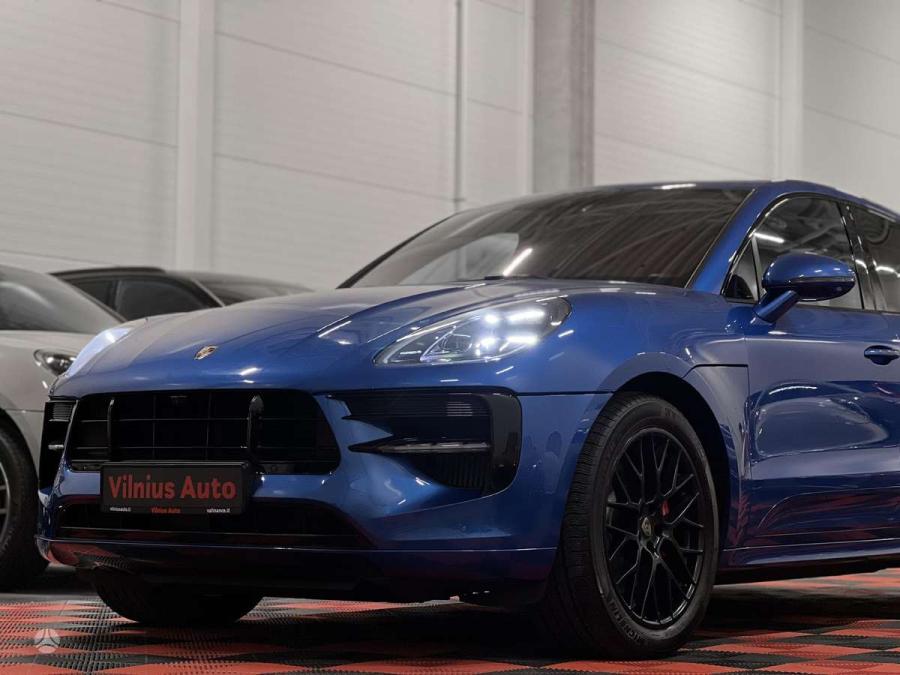 Blue Porsche Macan 2020 in Vilnius, with an engine capacity of 2.98 L and mileage of 81 thousand km for 49990 €, photo 7 on AUTOMOTO.COM.LV