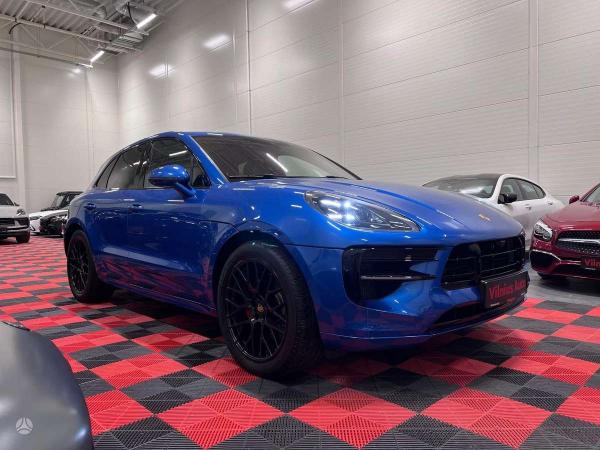 Blue Porsche Macan 2020 in Vilnius, with an engine capacity of 2.89 L and mileage of 81 thousand km for 41911 €, photo 3 on AUTOMOTO.COM.LV