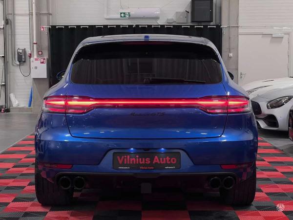 Blue Porsche Macan 2020 in Vilnius, with an engine capacity of 2.89 L and mileage of 81 thousand km for 41911 €, photo 5 on AUTOMOTO.COM.LV