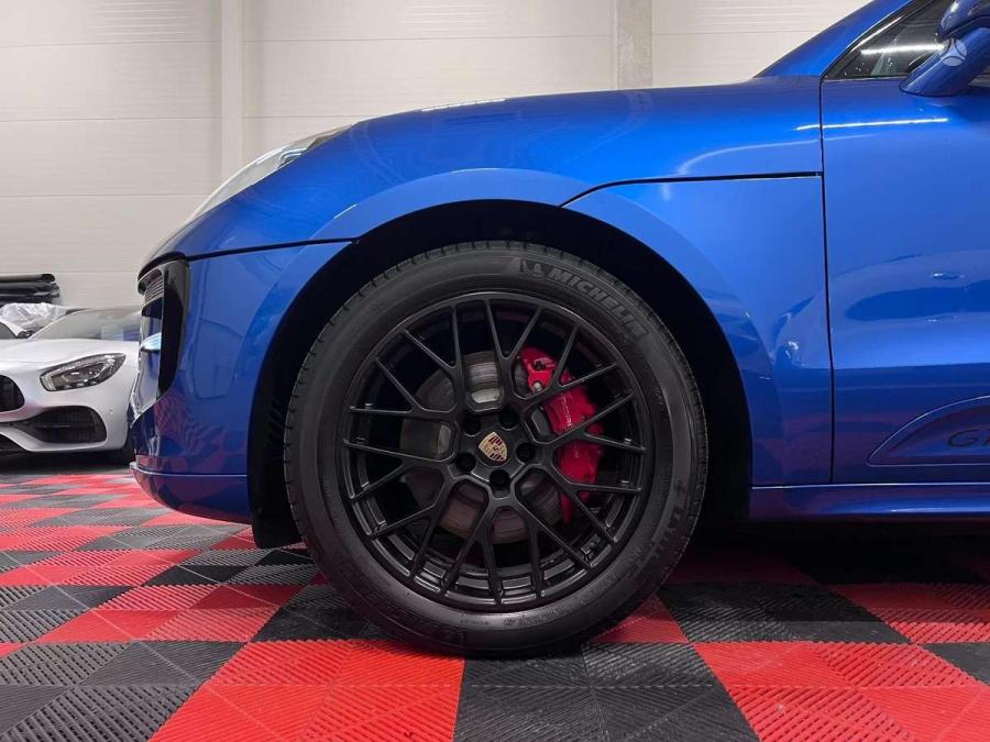 Blue Porsche Macan 2020 in Vilnius, with an engine capacity of 2.89 L and mileage of 81 thousand km for 40488 €, photo 13 on AUTOMOTO.COM.LV