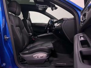 Blue Porsche Macan 2020 in Vilnius, with an engine capacity of 2.89 L and mileage of 81 thousand km for 40488 €, photo 18 on AUTOMOTO.COM.LV