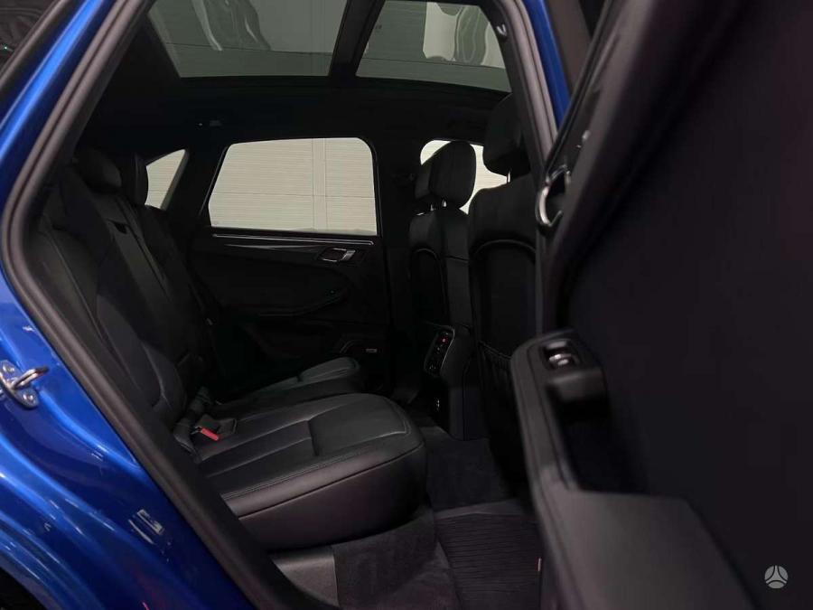 Blue Porsche Macan 2020 in Vilnius, with an engine capacity of 2.89 L and mileage of 81 thousand km for 40488 €, photo 35 on AUTOMOTO.COM.LV