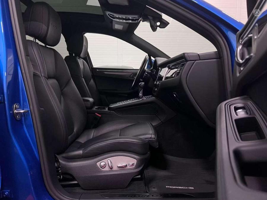 Blue Porsche Macan 2020 in Vilnius, with an engine capacity of 2.89 L and mileage of 81 thousand km for 39911 €, photo 18 on AUTOMOTO.COM.LV