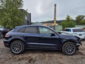 Blue Porsche Macan 2021 in Vilnius, with an engine capacity of 1.98 L and mileage of 74 thousand km for 17400 €, photo 6 on AUTOMOTO.COM.LV