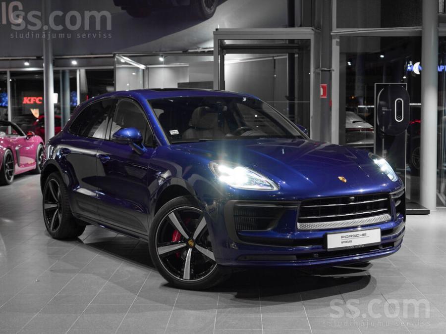 Blue Porsche Macan 2022 in Riga, with an engine capacity of 3.00 L and mileage of 65 thousand km for 67900 €, photo 3 on AUTOMOTO.COM.LV
