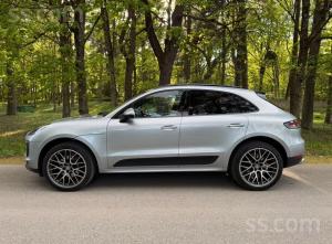 Zils Porsche Macan 2022 Rīga, ar dzinēja tilpumu 2.00 L un nobraukumu 45 tūkst. km par 54500 €, foto  vietnē AUTOMOTO.COM.LV