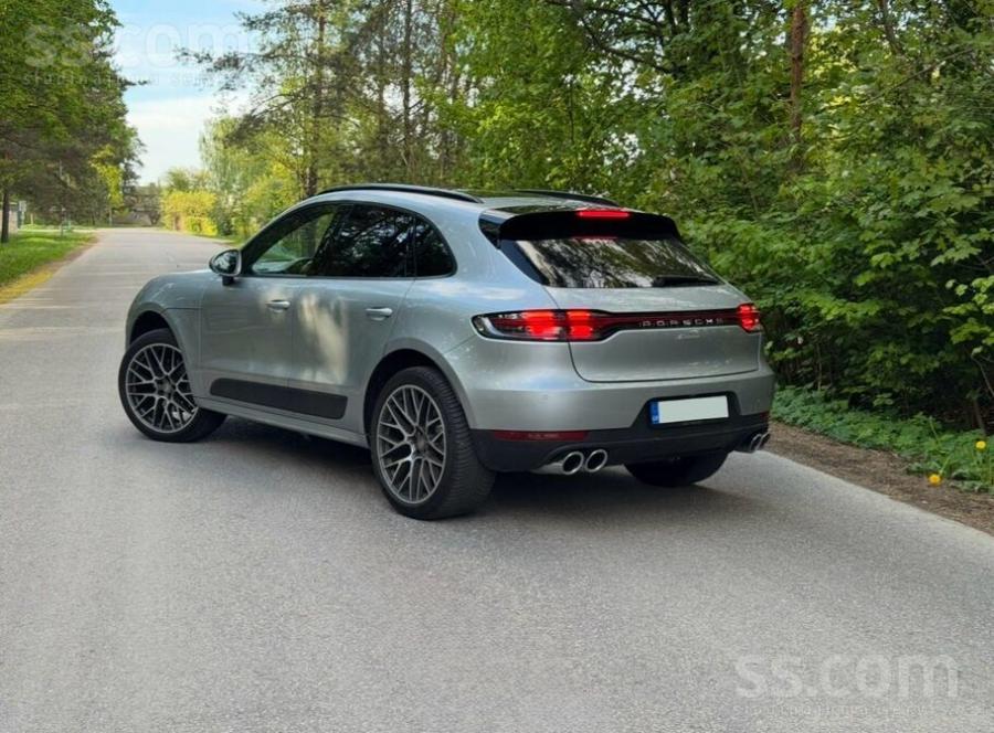 Zils Porsche Macan 2022 Rīga, ar dzinēja tilpumu 2.00 L un nobraukumu 45 tūkst. km par 54500 €, foto 7 vietnē AUTOMOTO.COM.LV
