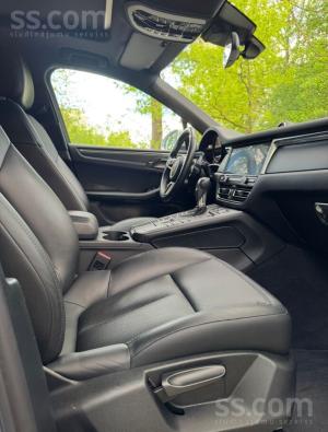 Zils Porsche Macan 2022 Rīga, ar dzinēja tilpumu 2.00 L un nobraukumu 45 tūkst. km par 54500 €, foto 10 vietnē AUTOMOTO.COM.LV