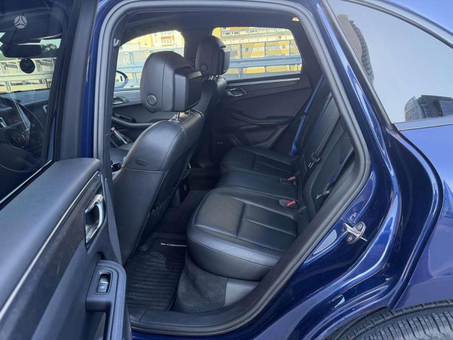 Blue Porsche Macan 2022 in Vilnius, with an engine capacity of 2.89 L and mileage of 55 thousand km for 52000 €, photo 12 on AUTOMOTO.COM.LV