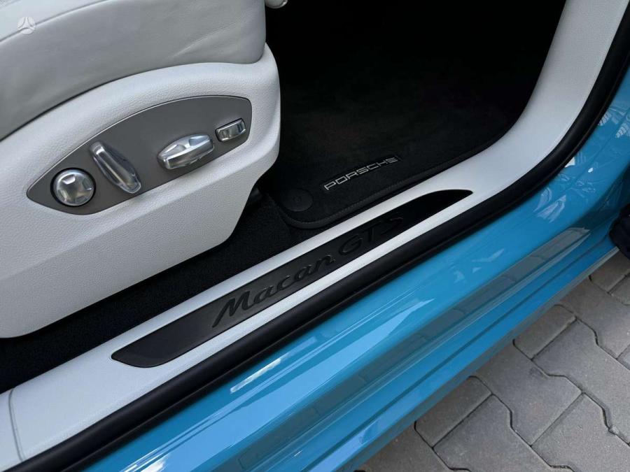 Zils Porsche Macan 2022 Viļņa, ar dzinēja tilpumu 2.89 L un nobraukumu 30 tūkst. km par 74990 €, foto 16 vietnē AUTOMOTO.COM.LV