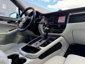 Zils Porsche Macan 2022 Viļņa, ar dzinēja tilpumu 2.89 L un nobraukumu 30 tūkst. km par 74990 €, foto 17 vietnē AUTOMOTO.COM.LV